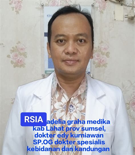 Dokter Edy Kurniawan Spog Beserta Keluarga “ucapkanselamat Hari Raya