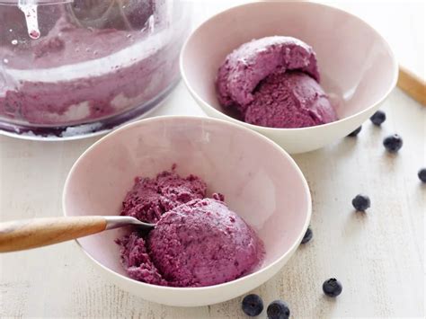 20 Frozen Fruit Recipes What To Make With Frozen Fruit Food Network