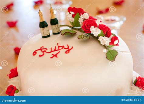 Ruby Wedding Anniversary Cake Stock Image Image Of Indulgence Anniversary 56300743