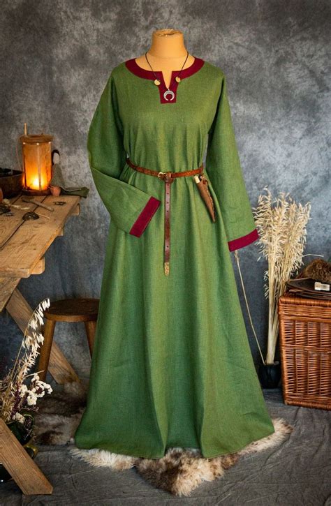 Asta Early Medieval Scandinavian Viking Woman Costume With Wide Linen Dress Wool Apron Dress