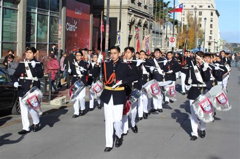 Desfile En Honor A Los 96 Años De Carabineros De Chile