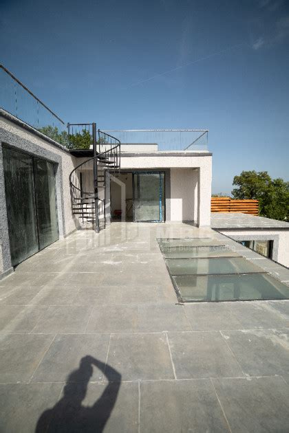 იყიდება სახლი აგარაკი ტაბახმელა მთაწმინდის რაიონი თბილისი