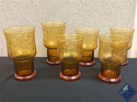 Vintage Libby Amber Country Garden Daisy Glasses Estate Details