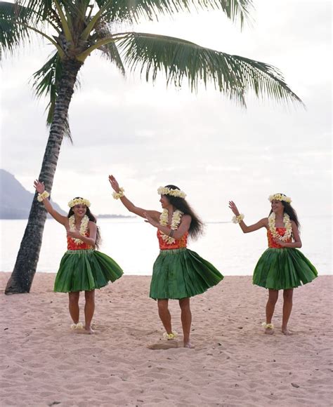 Hula Dancers Hawaiian Girls Hawaiian Hula Dance Hula Dancers