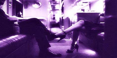 4 Super Sexy Flirting Tips You Can Learn From Gay Men Rick Clemons
