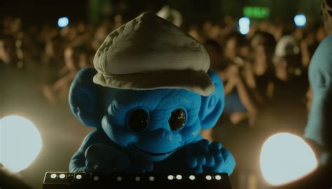 Elizetes Move About Smurf Dj Playing At The Rave S By Denisskullnox On