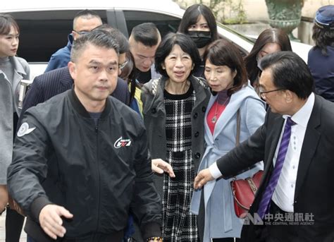柯文哲7000萬元交保 陳佩琪籌款到北院辦手續 好新聞