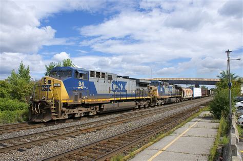 Railpictures Ca Michael Berry Photo With An Increasing Number Of Csx