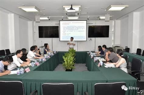 管小军副区长调研中科院上海药物所建设