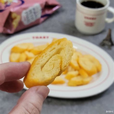 커피 간식 쁘띠파리 롤브레드 파리감성 프렌치토스트맛 농심 과자 네이버 블로그
