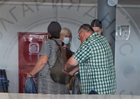 Ани Салич и Сотир Цацаров обикновена двойка в отпуск