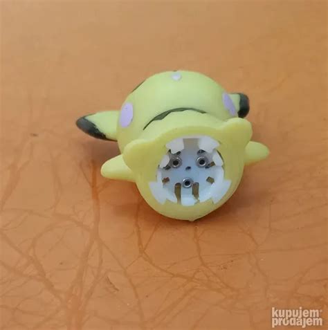 Pokemon Pikaču Kupujemprodajem