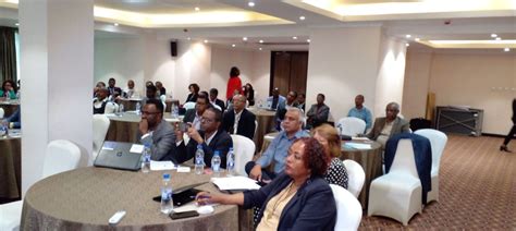 ለግብርና ማቀነባበሪያ ኢንዱስትሪዎች ብቁ የሰው ኃይል ለማፍራት ከዘርፉ ተቋማት ጋር በመቀናጀት እየተሰራ ነው የሥራ እና ክህሎት ሚኒስቴር ኢዜአ