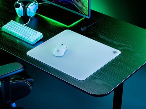 Razer выпустила игровой коврик Atlas из закаленного стекла — i2HARD