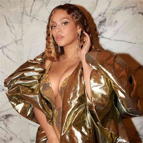 Beyoncés Money Piece Stole The Show At Her First Performance