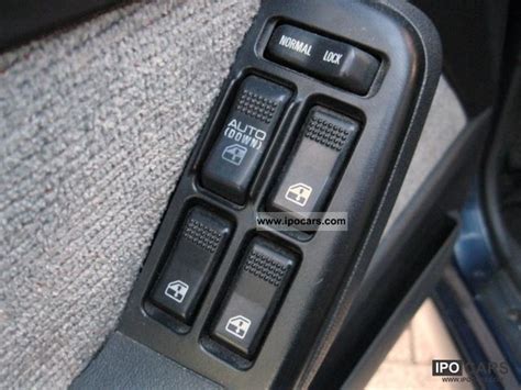 1992 Mitsubishi Lancer GLX 1 5i Car Photo And Specs