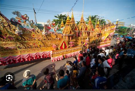 [ม้าหน้าเสื่อ] บุญบั้งไฟ หรือที่เรียกว่าเทศกาลบั้งไฟ ประเพณีนี้เกี่ยวข้องกับการยิงจรวดขึ้นเอง