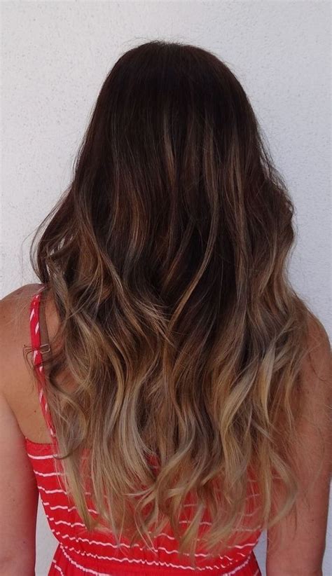 5 tonos de balayage para morenas que te harán destacar Mechas