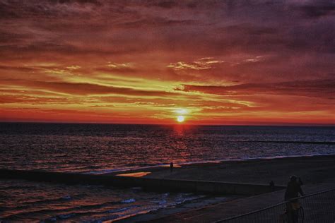 Sonnenuntergang Am Strand Von Borkum Foto And Bild Sonnenuntergänge