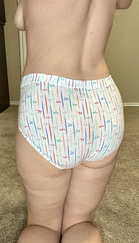 Tie me up in a bow 🎀 : r/Jockeypanties