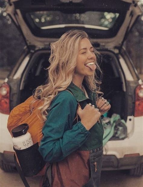 50 Cute Hiking Outfits Youll Actually Want To Wear Spring Hiking