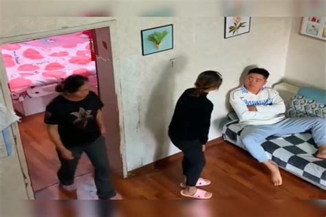 儿媳被儿子欺负，婆婆教儿媳还手教训儿子，这样的婆婆真是太可爱了！