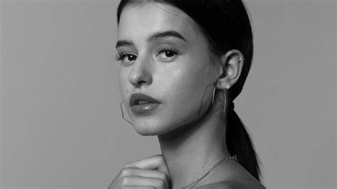 Léa Elui Une Star Virtuelle