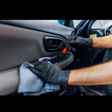 ภายในรถของคุณจะใหม่เหมือนตอนป้ายแดง น้ำยาเช็ดภายในรถ น้ำยาขัดเบาะ น้ำยาเคลือบเบาะ เคลือบเงา