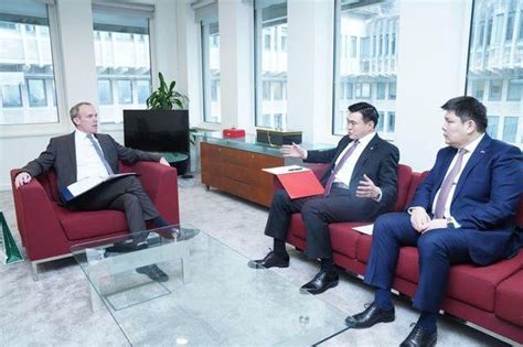 Шадар сайд С Амарсайхан ИБУИНХУ ын Шадар сайд бөгөөд Хууль зүйн сайдтай уулзлаа