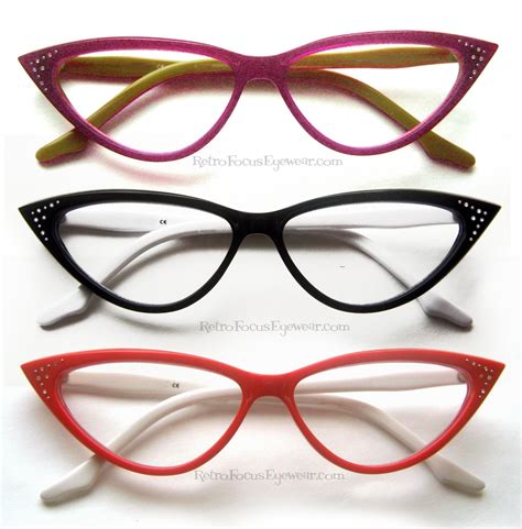 Makeout Queen Large Frame Pointy Cat Eye Eyeglass Frames In Magenta