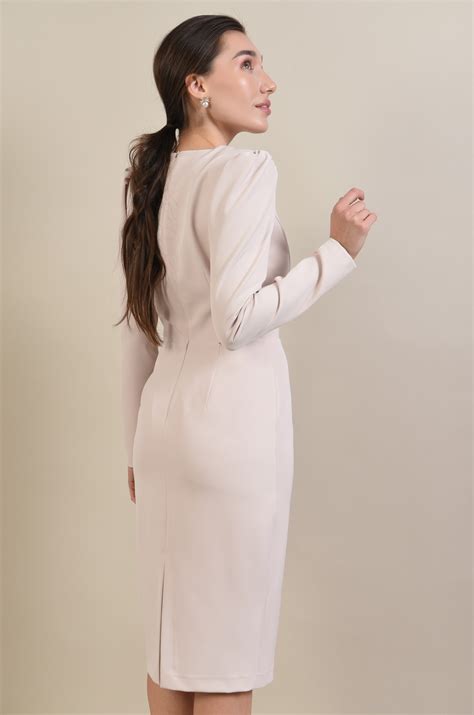 Rochie Crem Cu Lungime Midi Poema