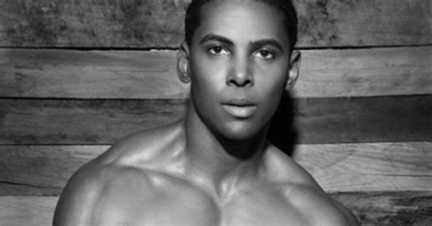 Mecs Gays Virils Le Beau Jeune Homme Du Jour 13112016