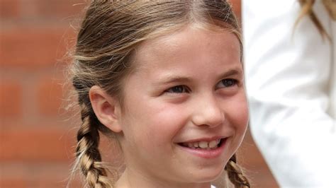 So Wird Prinzessin Charlotte Von Ihren Mitschülern Genannt