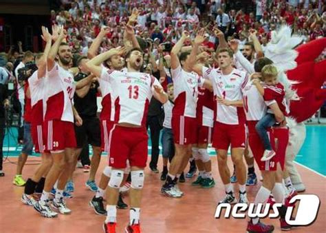 폴란드 남자 배구 브라질 잡고 우승 뉴스1