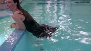 Wetlook Sex In A Pool Kate Retrieves Her Purse From The Pool Only To Have Sex In The Water UMD