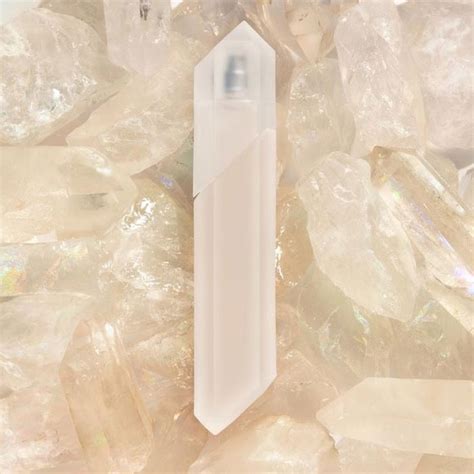 Kim Kardashian KKW Crystal Gardenia Oud Perfume Celebrity SCENTsation