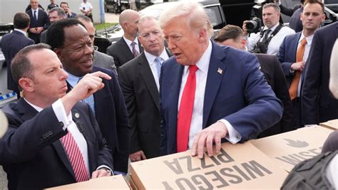 Trump Mobilizing Up To 1700 National Guard Troops In 19 States To