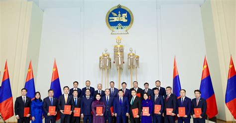 Ерөнхий сайд Л Оюун Эрдэнэ Засгийн газрын гишүүдээ томиллоо