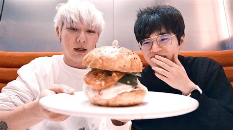 한국에서 제일 맛있는 햄버거 먹방 Youtube