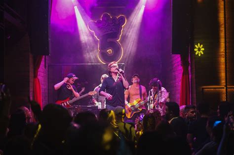 Com Sucesso De Público André Frateschi Apresenta Clássicos Da Legião Urbana No Pub 5 Elementos