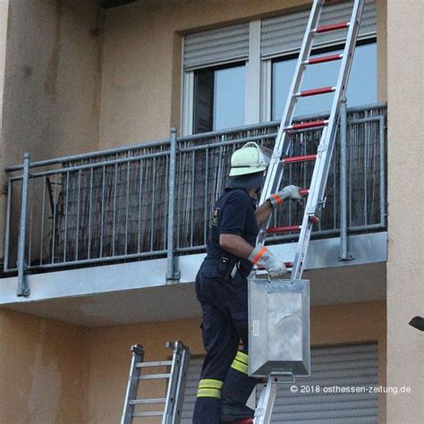 Brand Auf Balkon Aufmerksamer Nachbar Verhindert Schlimmeres