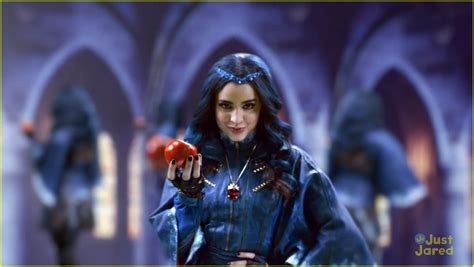 Star Sofia Carson Wonders If Evie Has Any Siblings In Descendants