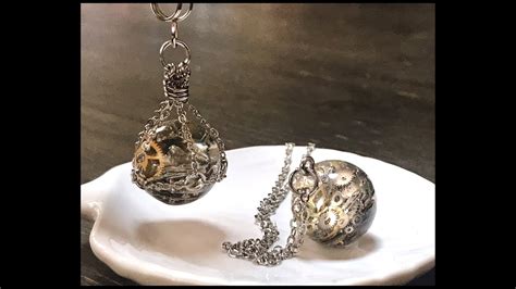 【uvレジン 100均】スチームパンク風ネックレスとキーホルダー作ってみました！ Steam Punk Style Uvresin Youtube