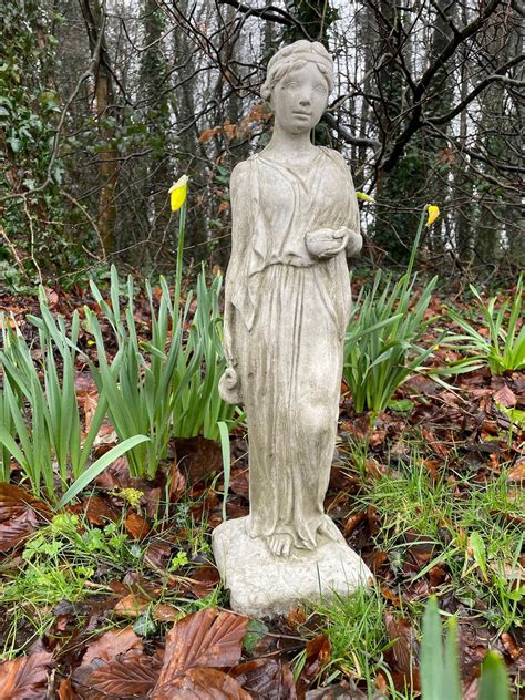 Greek Lady Stone Garden Statue Outdoor Classical Roman God Sculpture