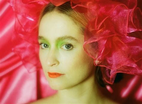 Zoee Shares New Single And Video Host Taken From Debut Album Flaw