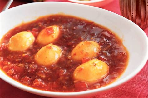 Telor Boemboe Bali Gekookte Eieren In Chilisaus Recept Allerhande