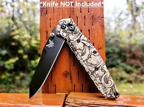 Benchmade 940 Osborne Leaf Scroll Deep Laser Engraved Brass Scales