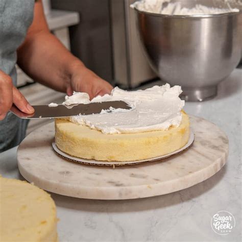 Moist Vanilla Cake Easy Buttercream Video Tutorial Sugar Geek Show