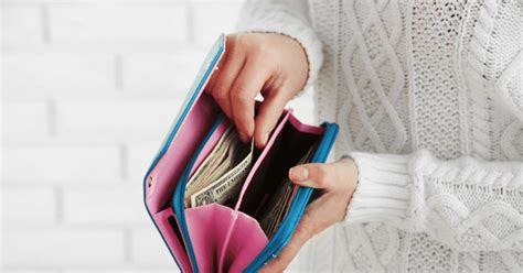 6 Cara Jitu Mengatasi Kebiasaan Complusive Spending Gajigesa