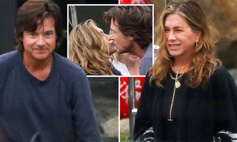 Jennifer Aniston Cabo Home Jennifer Aniston Jets Back With Her A List